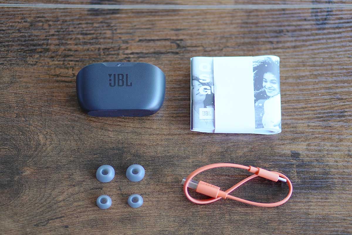 【レビュー】JBL WAVE BUDS 2を使ってみた！進化したエントリーモデルの実力は！？ - ボンビーのイヤホンブログ